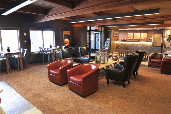 C'mon Inn Hotel & Suites